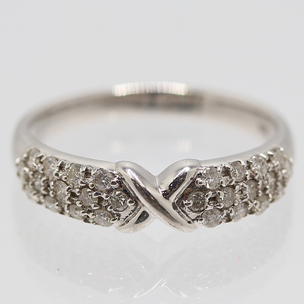 Yahoo!オークション - 美品 ダイヤリング D0.43ct K18WG 4.1g 17号リン...