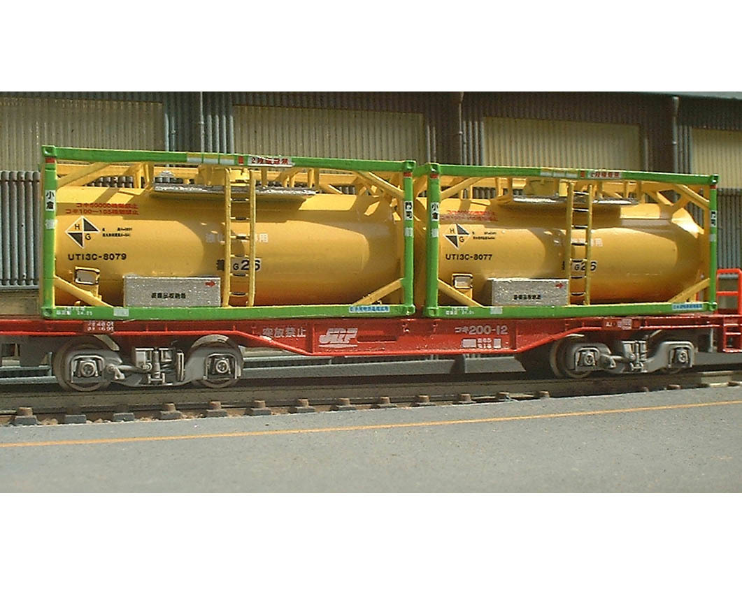 Nゲージ UT13C液化塩素専用タンクコンテナデカール＋塗装済コンテナ4個 訳あり品 1円スタート 8071〜8074(貨物列車)｜売買されたオークション情報、yahooの商品情報をアーカイブ ...