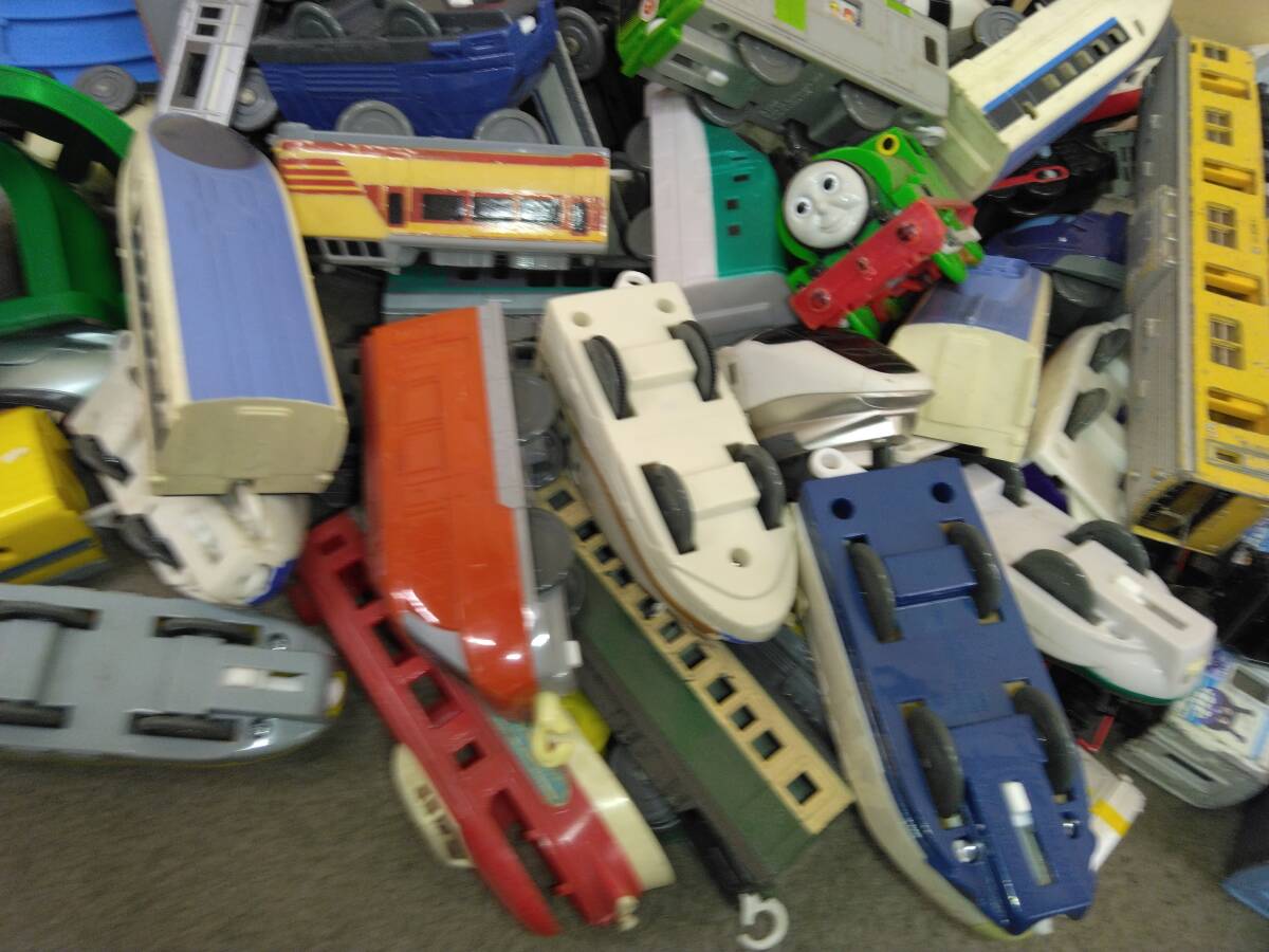 Yahoo!オークション - M61 棚21 ジャンク品 電車セット プラレール Nゲ...