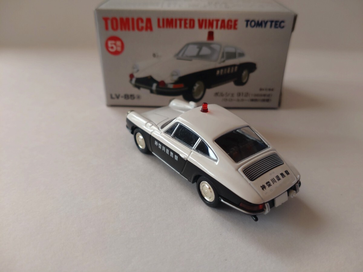 Yahoo!オークション - LV-85a ポルシェ912 パトカー （1/64スケール ト...