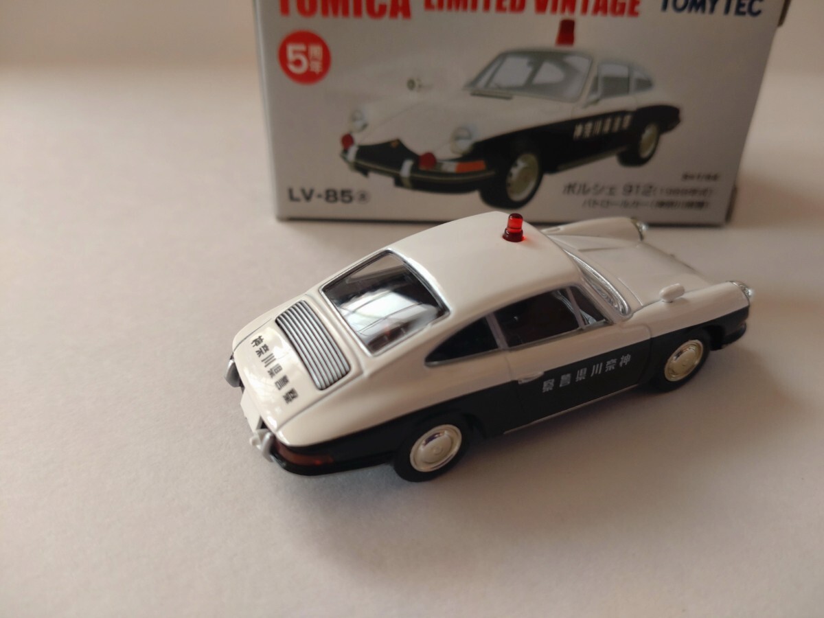 Yahoo!オークション - LV-85a ポルシェ912 パトカー （1/64スケール ト...