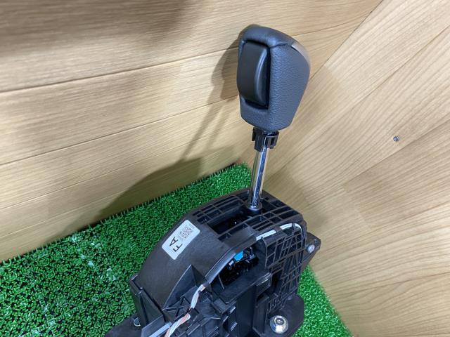 Yahoo!オークション - インプレッサ 3BA-GU6 シフトレバー K1X 35110FN...