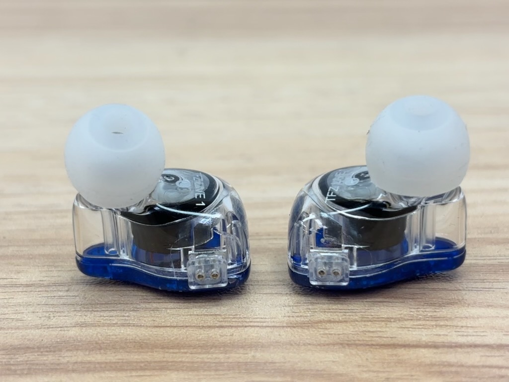 Yahoo!オークション - F704 美品 動確済 TFZ ティーエフゼット グラフ...