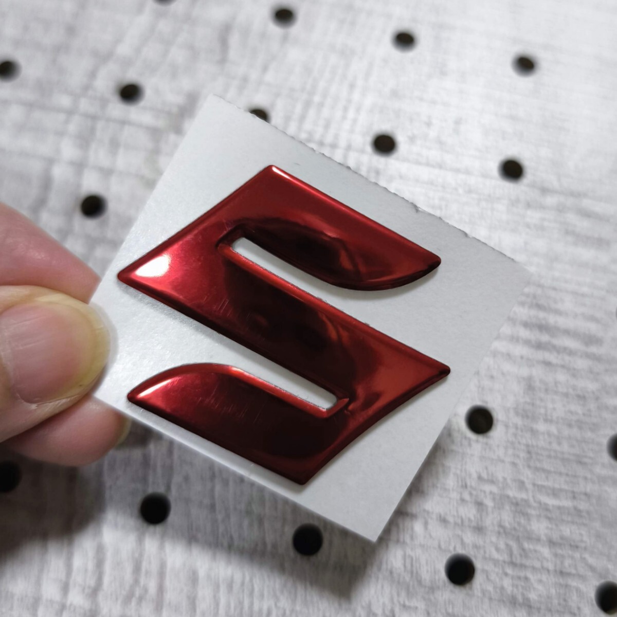 Yahoo!オークション - スズキ メッキ調 Sマークステッカー【レッド】RG...