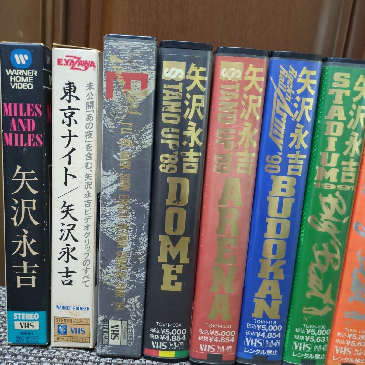 Yahoo!オークション - 矢沢永吉 VHS 10本セット中古 当時物 ビデオク...