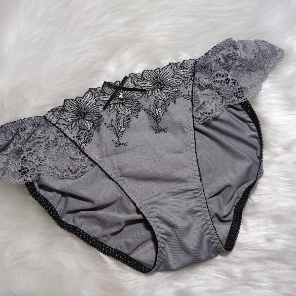 Yahoo!オークション - 3L エレガントパンティ お花刺繍ラメ入り サイド...