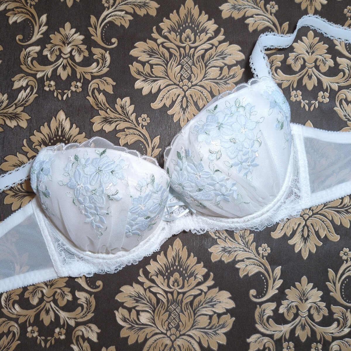 Yahoo!オークション - D75 Narue お上品なブラ チュールにお花刺繍 葉...