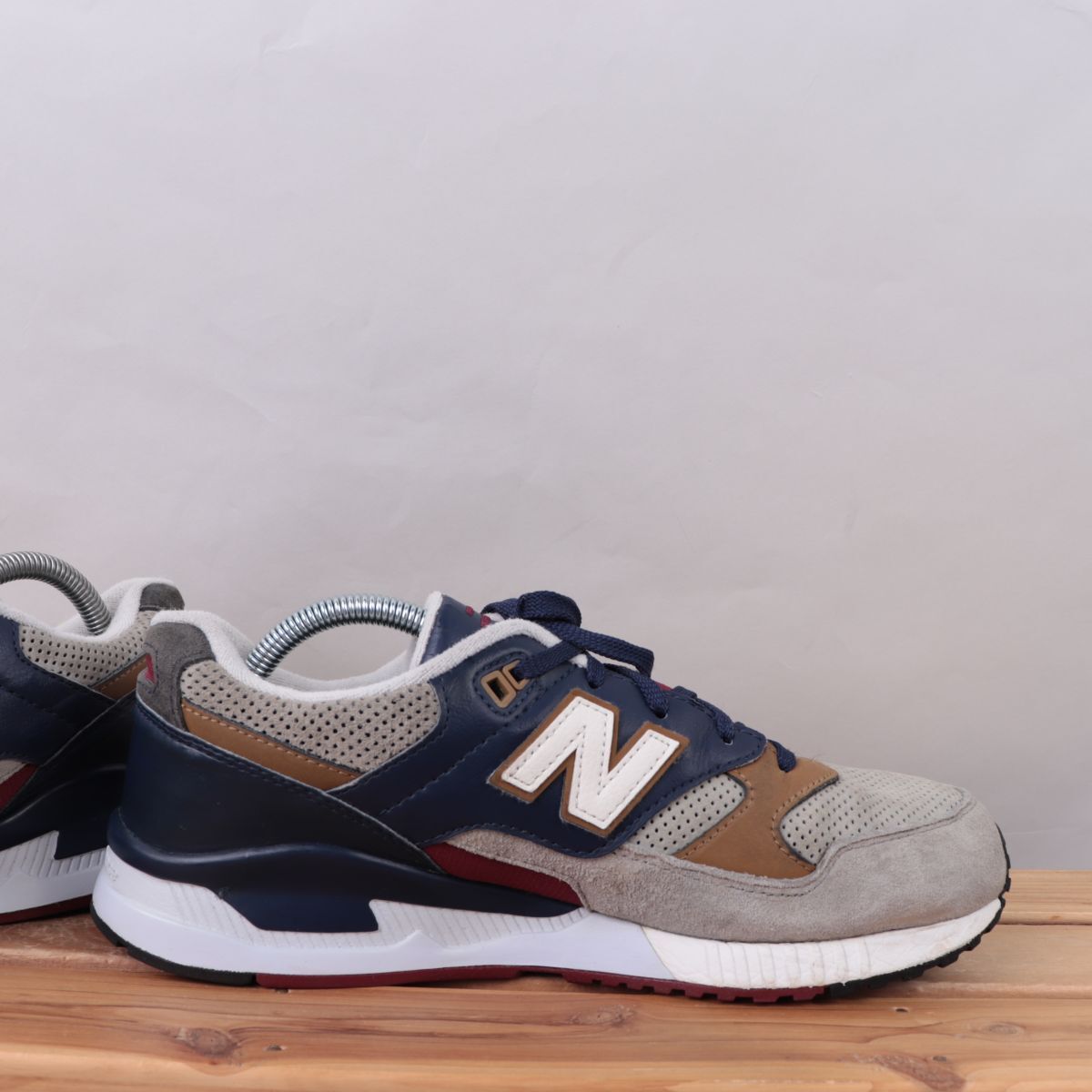 Yahoo!オークション - z282【530】ニューバランス US8.5 26.5cm/灰 グ...