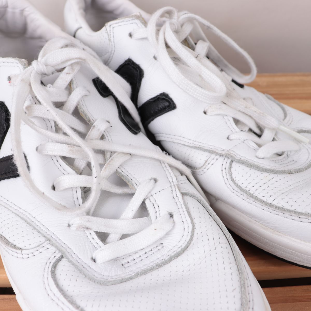 Yahoo!オークション - z421【300】ニューバランス US8.5 26.5cm/白 ホ...