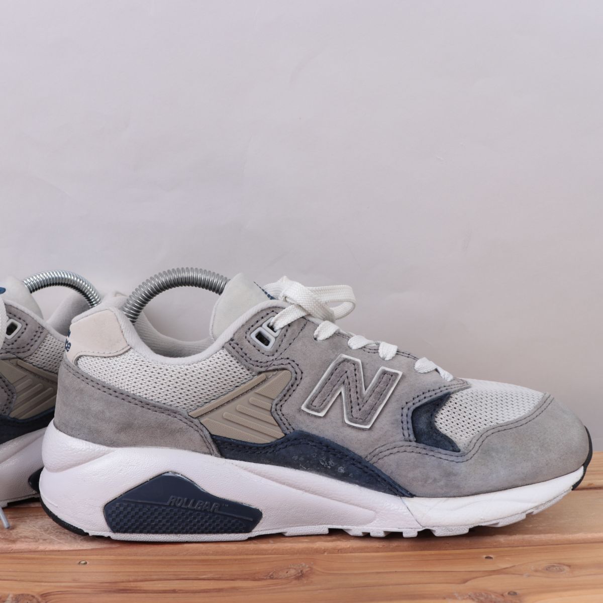Yahoo!オークション - z362【580】ニューバランス US7 25.0cm/灰 グレ...