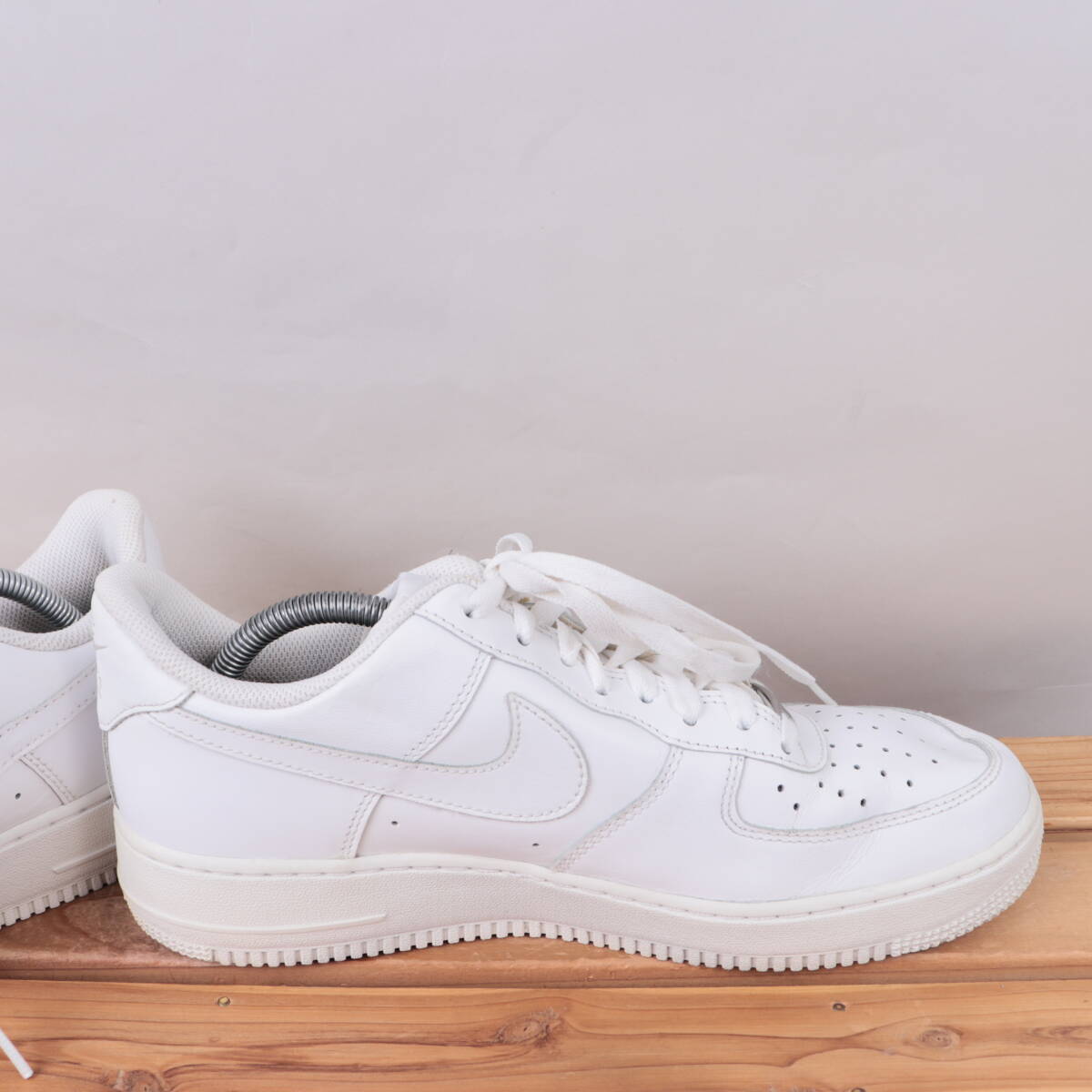 Yahoo!オークション - z730 ナイキ エアフォース1 US9.5 27.5cm/白 ホ...