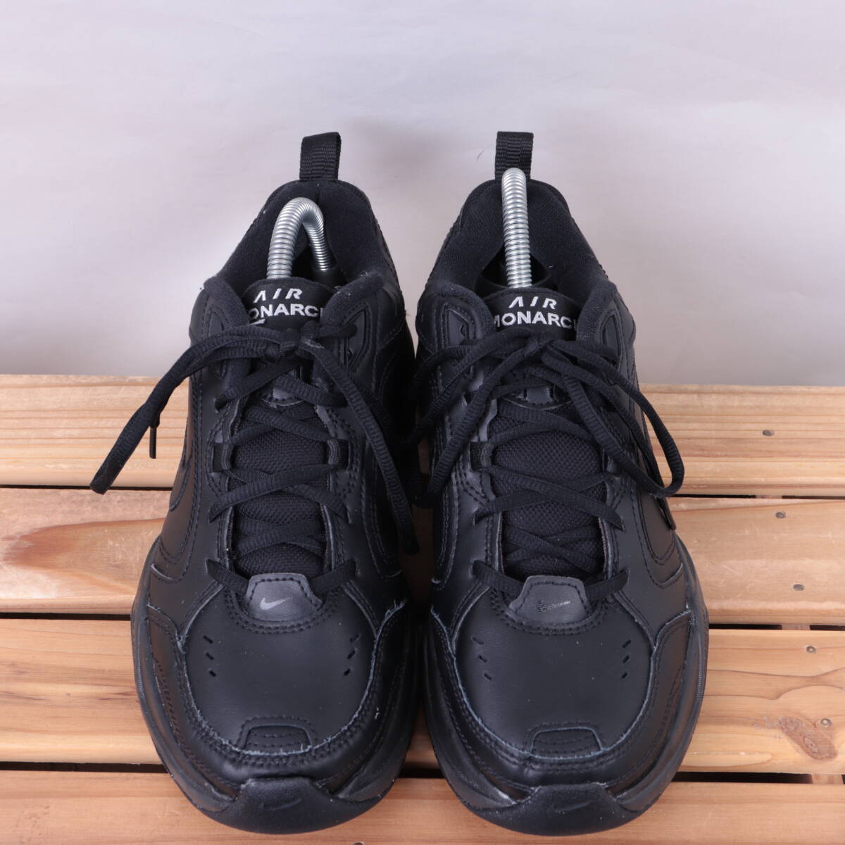 Yahoo!オークション - z832 ナイキ エア モナーク IV US7.5 25.5cm/黒 ...
