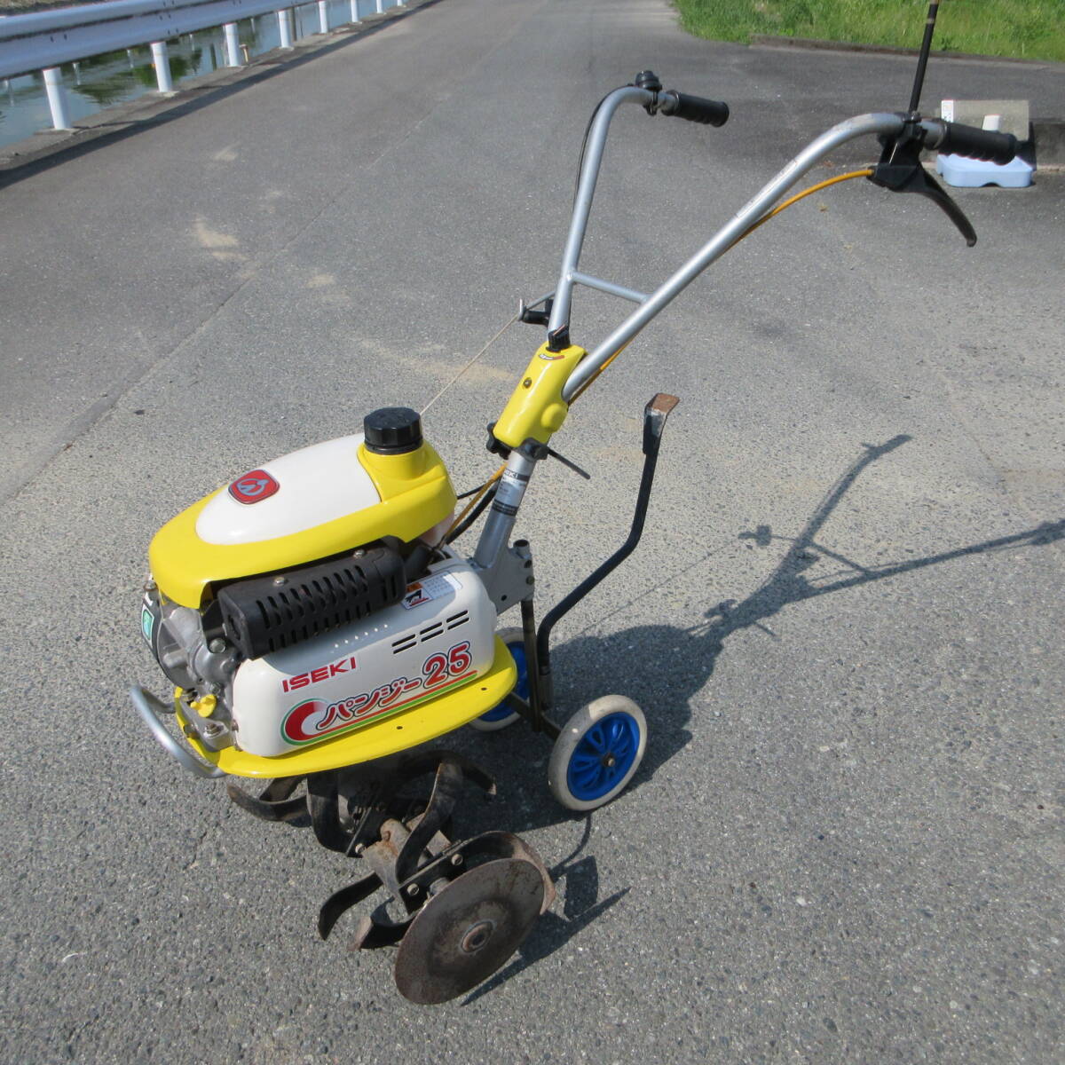 Yahoo!オークション - 〈福岡県大川市発〉イセキ ミニ耕うん機 KM25-BD...