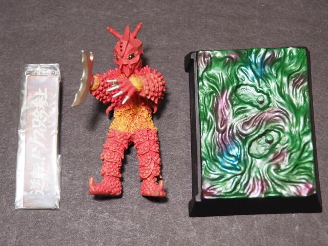 Yahoo!オークション - D156 バンダイ 巨大ヤプール 逆転 ゾフィ只今参...