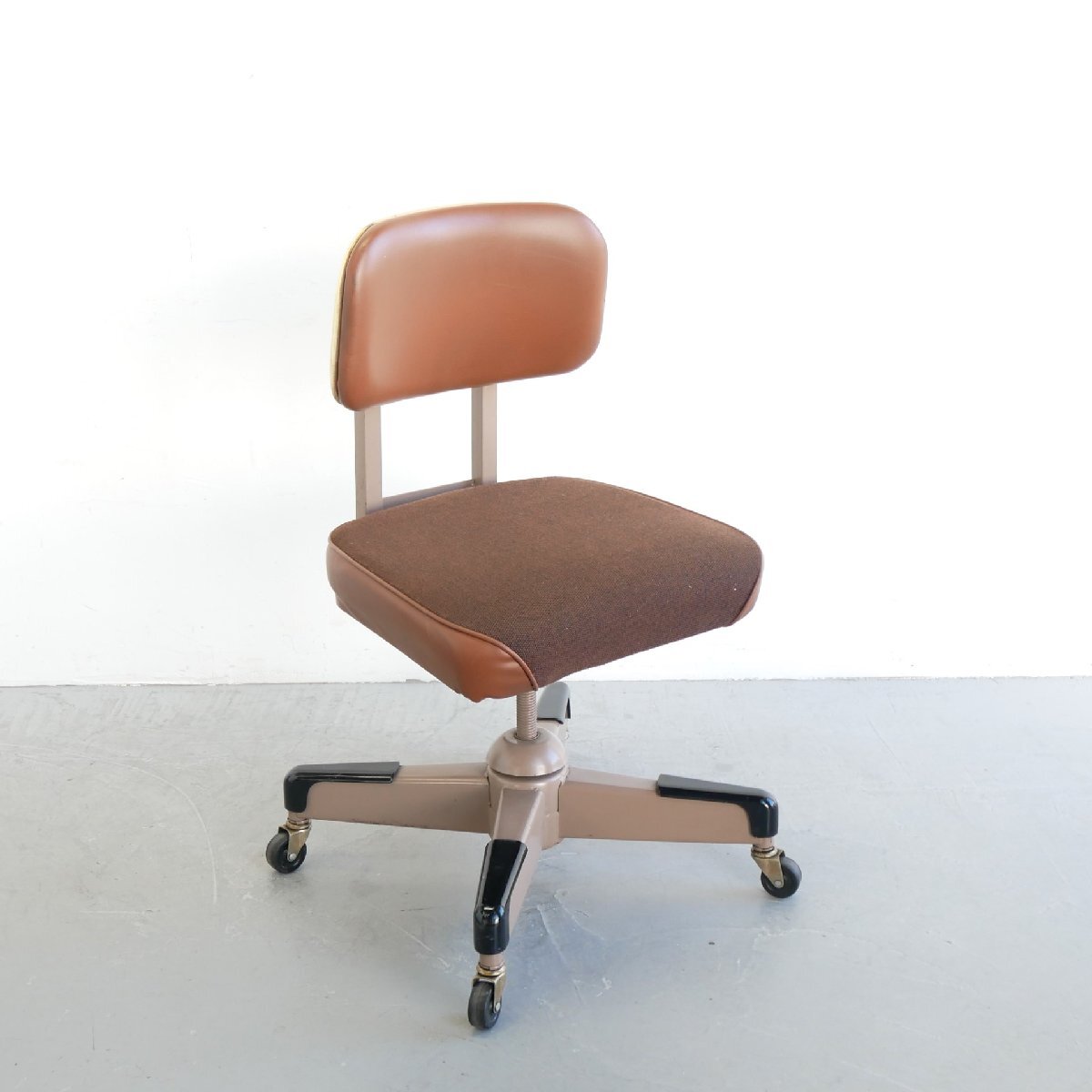Yahoo!オークション - 70s ヴィンテージ HON 回転式オフィスチェア