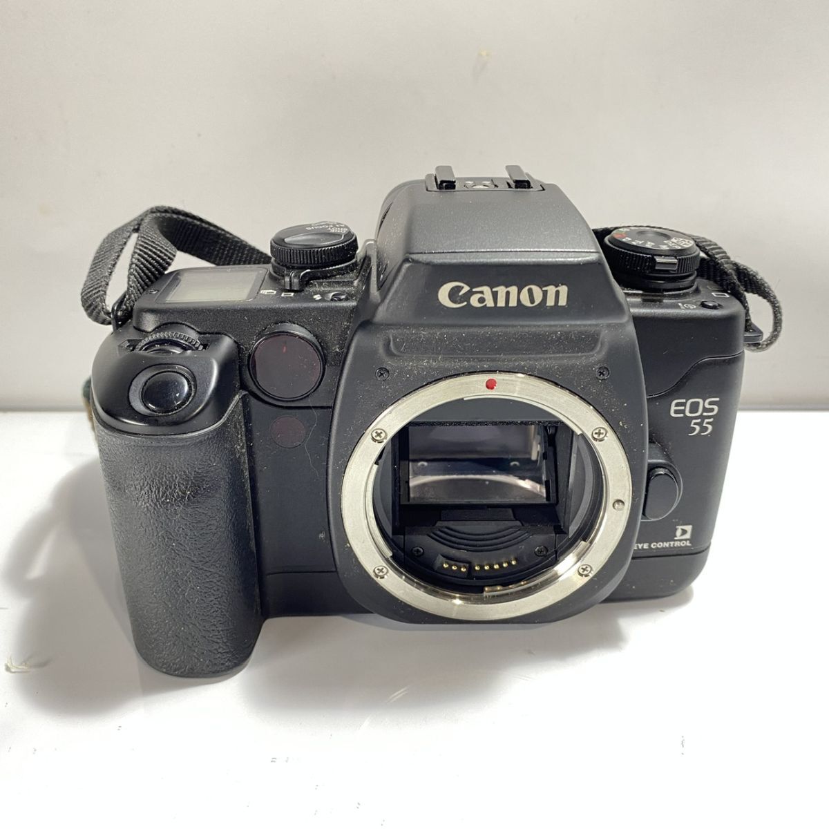 Yahoo!オークション - Canon キャノン EOS55 一眼レフ フィルムカメラ ...