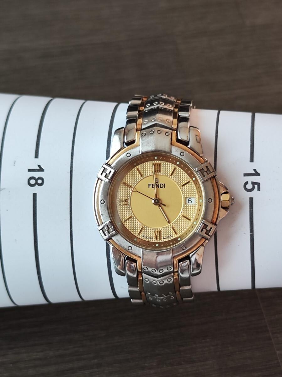 Yahoo!オークション - 稼働品 FENDI 3500G メンズ腕時計 ゴールド文字...