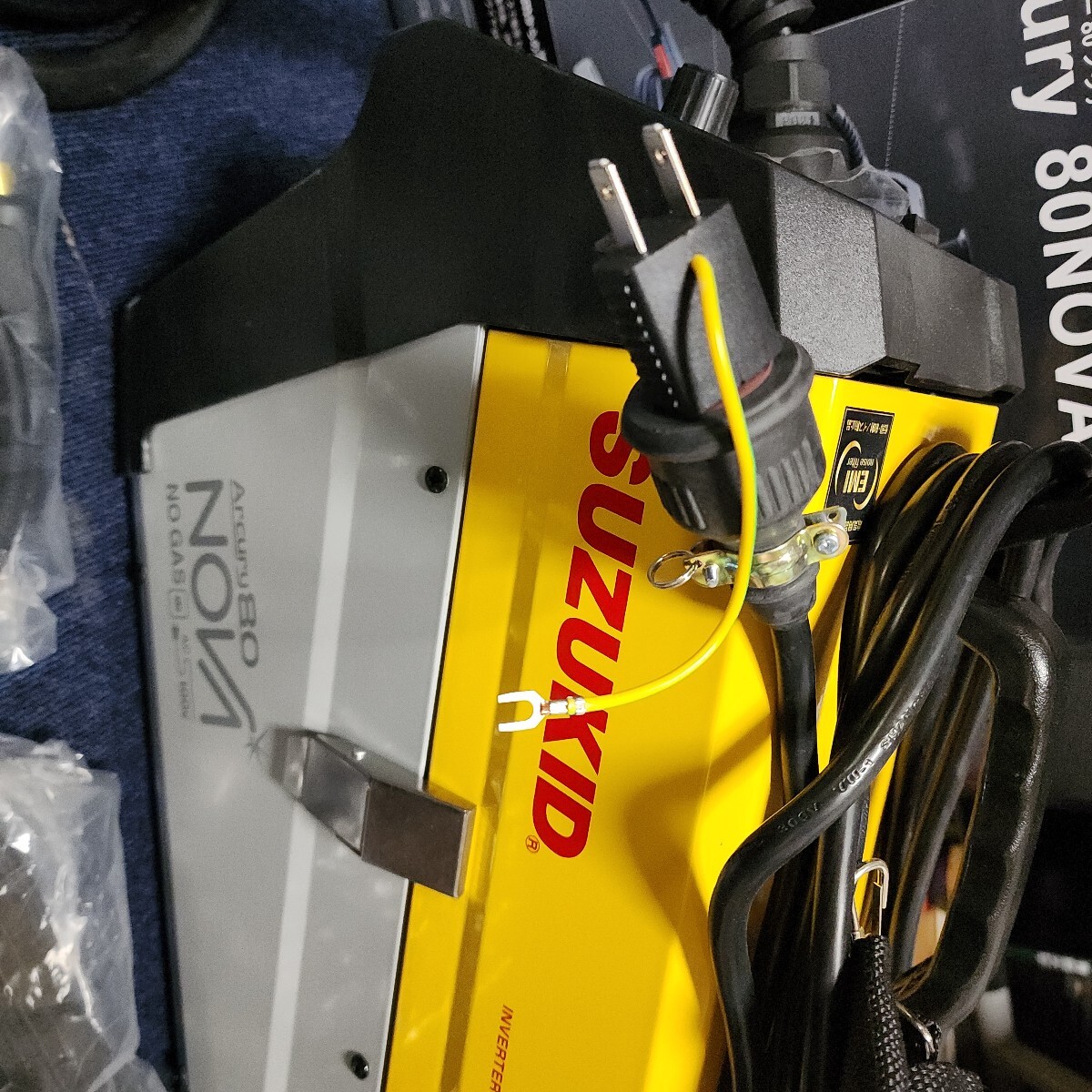 Yahoo!オークション - SUZUKID 半自動溶接機 アーキュリー80NOVA イン...