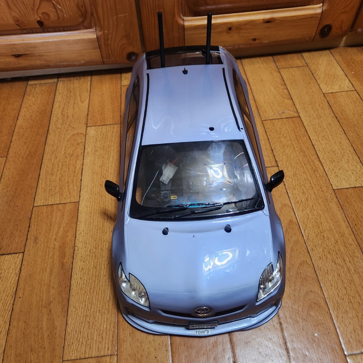 Yahoo!オークション - 即決 《送料無料》 レア プリウス ラジコン ボデ...