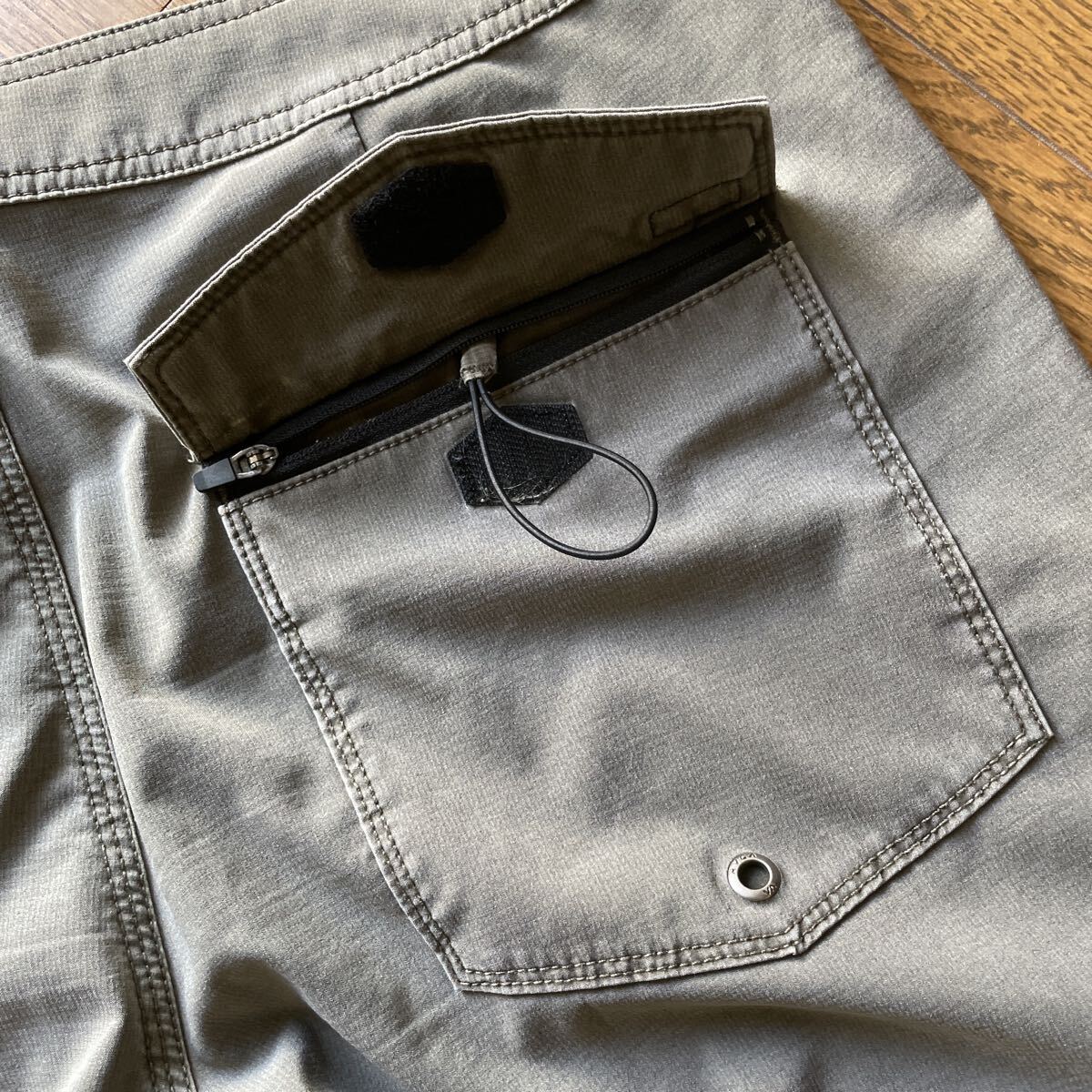 Yahoo!オークション - RVCA 32 お洒落な色味 「流行りのストーンウォ...