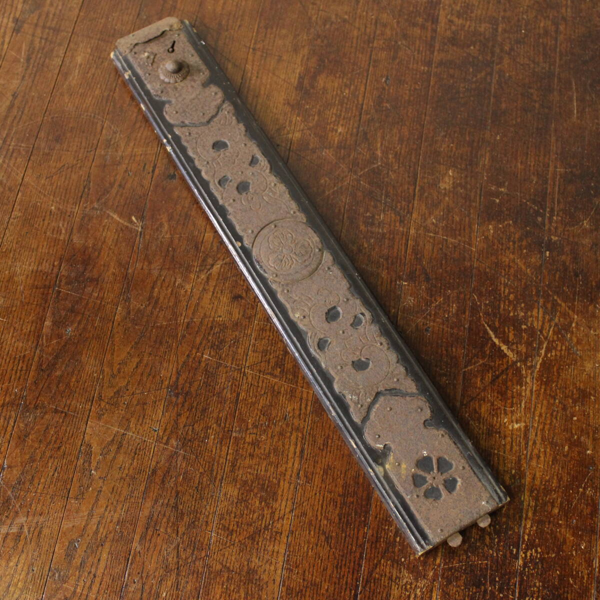 Yahoo!オークション - 素材提供 時代物 古い箪笥の前棒 鍵/閂/古道具/...