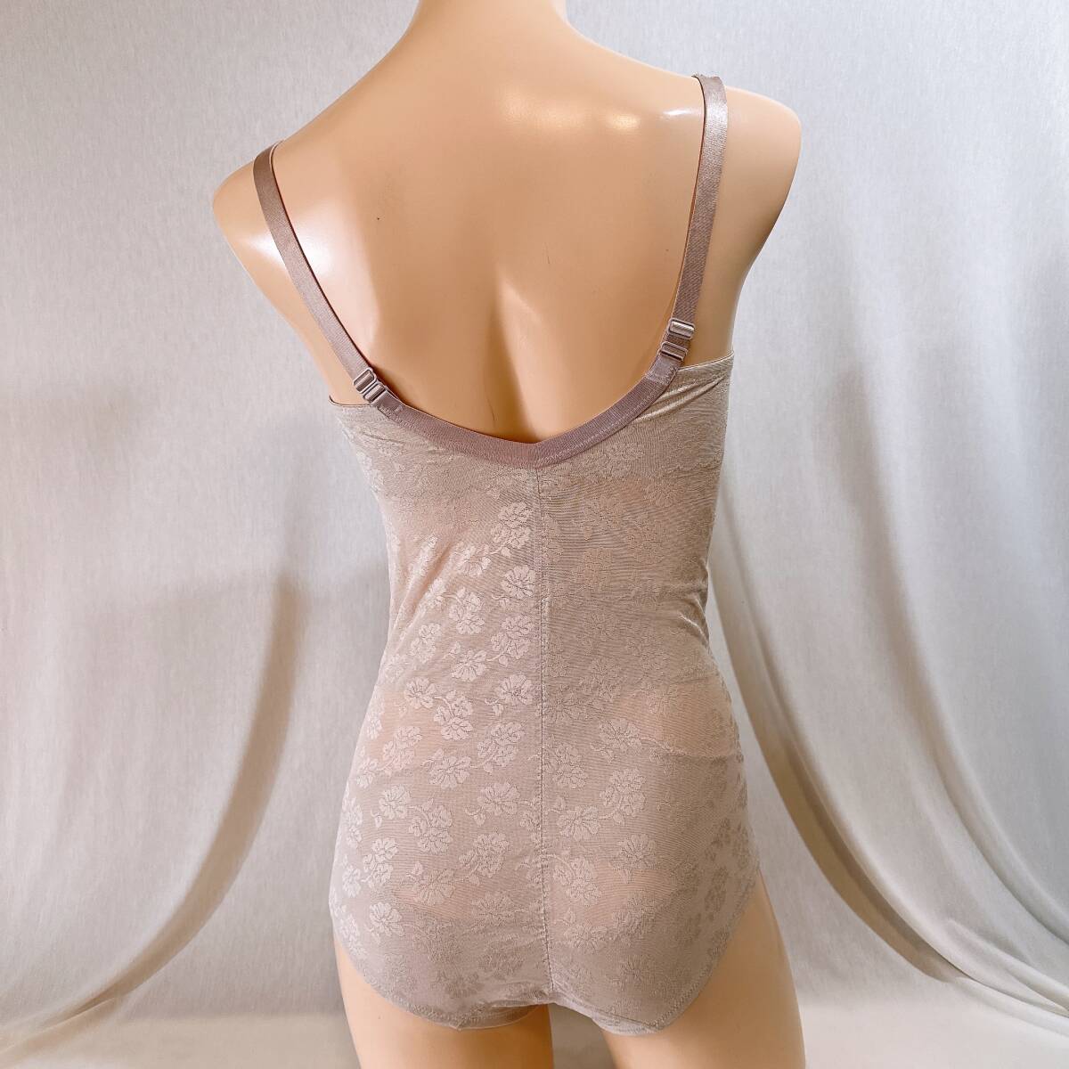 Yahoo!オークション - 138 高級 ボディスーツ C85L