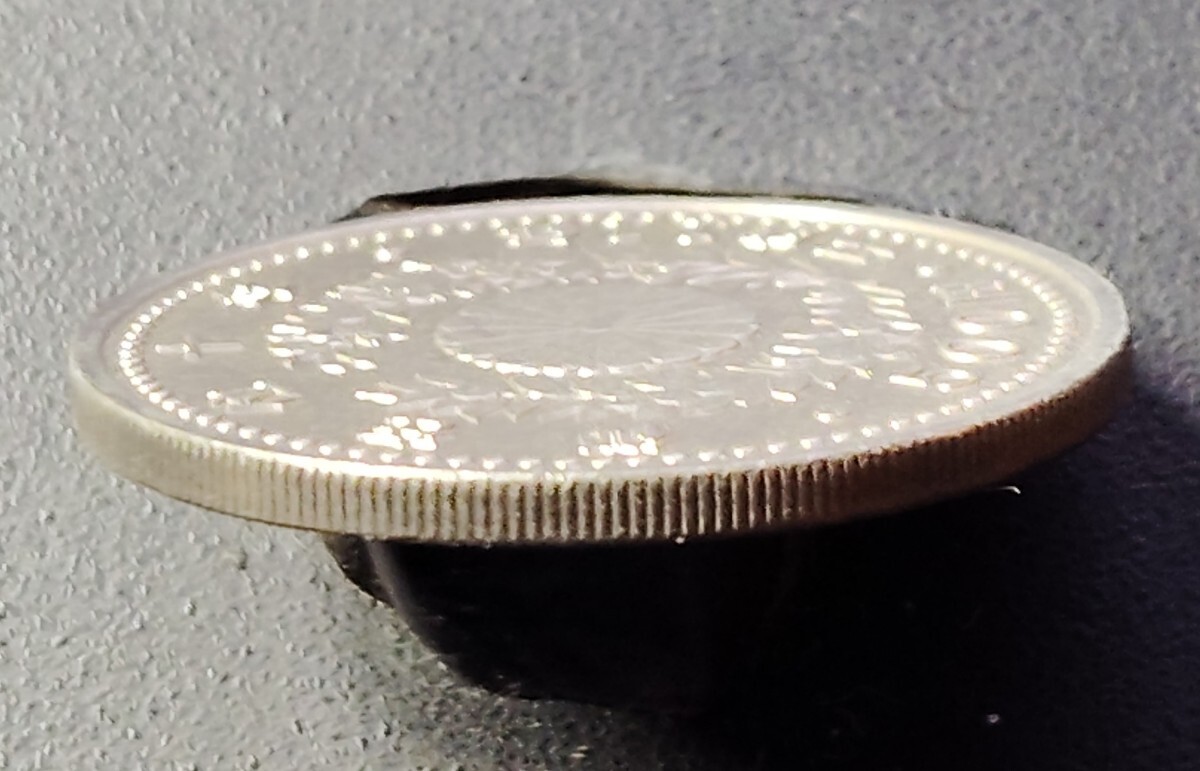 Yahoo!オークション - 8413 未使用 天皇陛下御在位十年 記念 五百円硬...