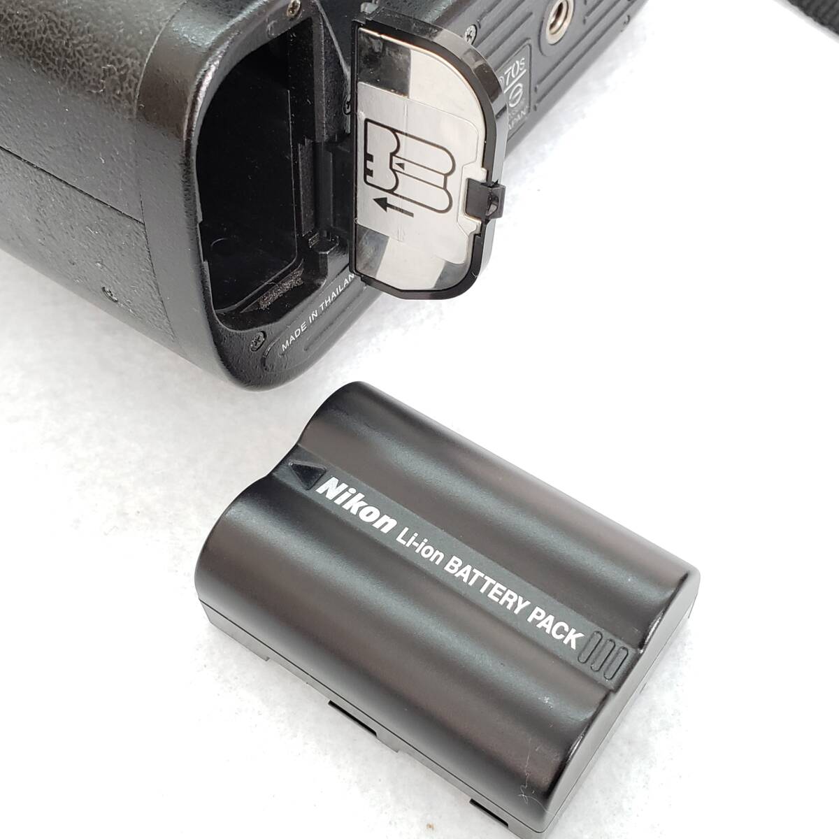 Yahoo!オークション - Nikon ニコン D70S kit デジタル一眼レフ カメラ...