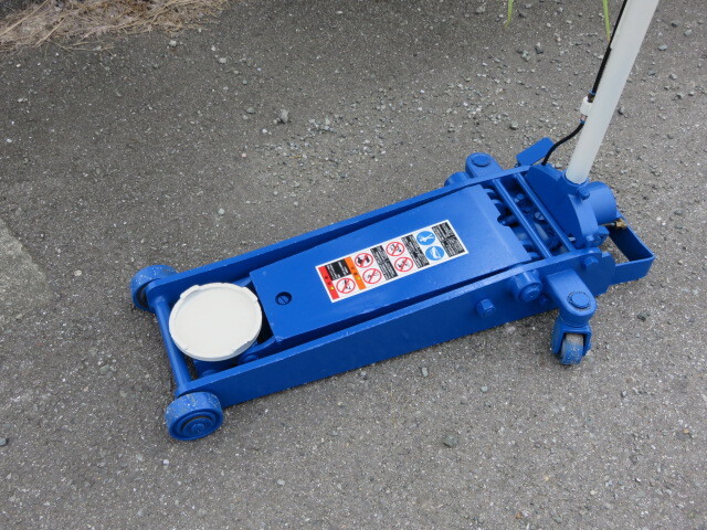 Yahoo!オークション - 低床ショートエアージャッキ 3トン長崎NLA-301 ...