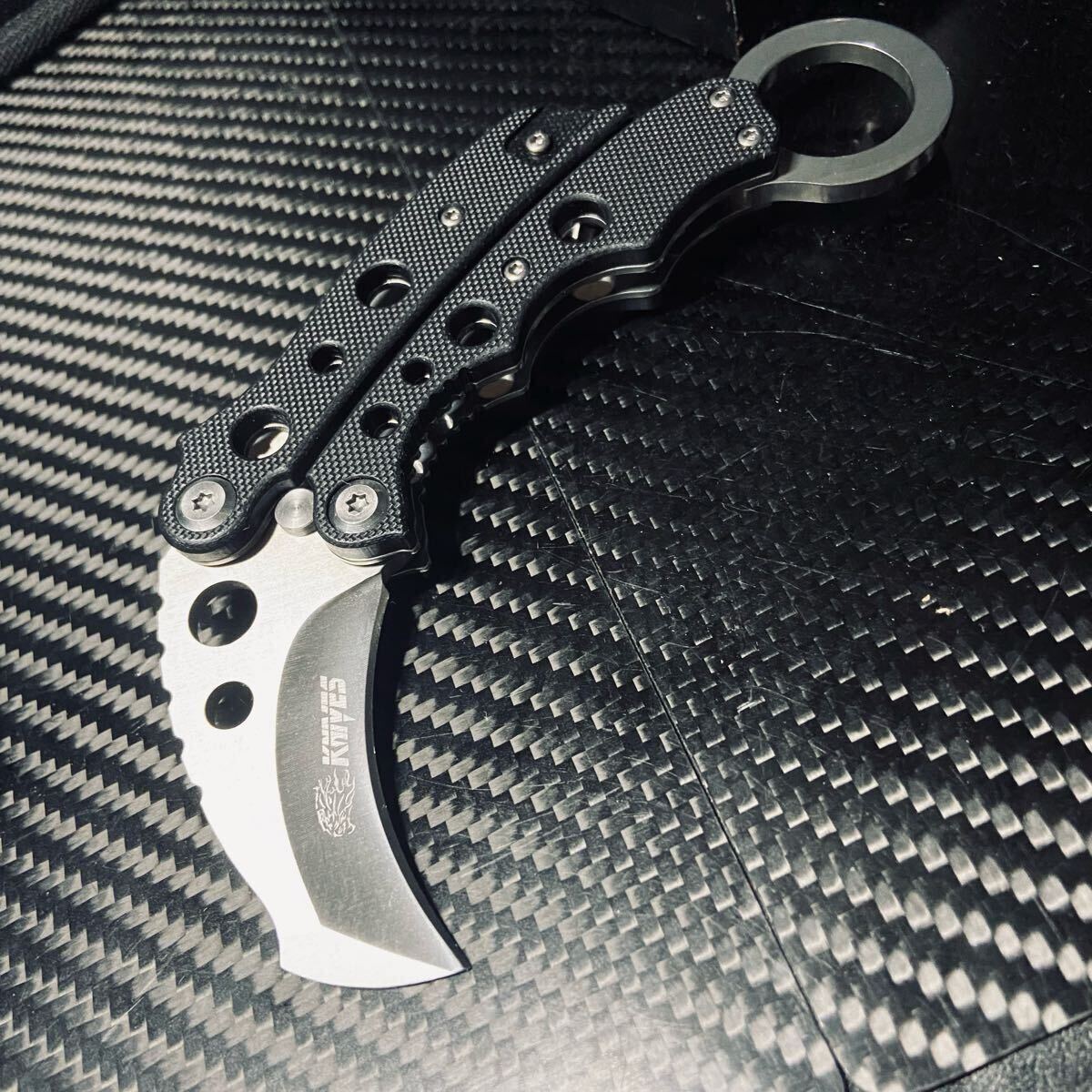 Yahoo!オークション - 独特なデザイン 高品質 アウトドアナイフ 折りた...