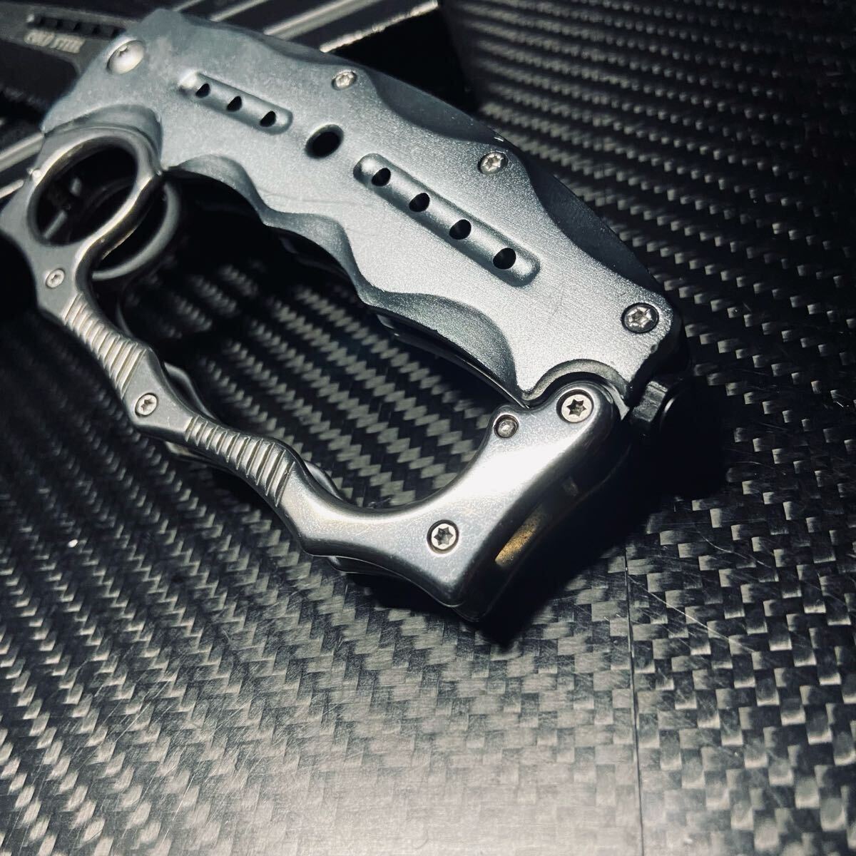 Yahoo!オークション - 重量感212g 超高品質 サバイバルナイフ 折りたた...