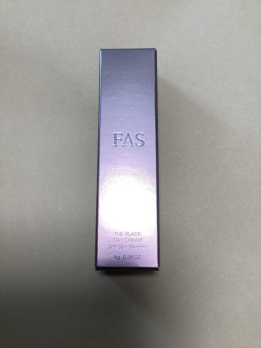 Yahoo!オークション - MAQUIA マキア 2025年 8月号 FAS ザ ブラック デ...