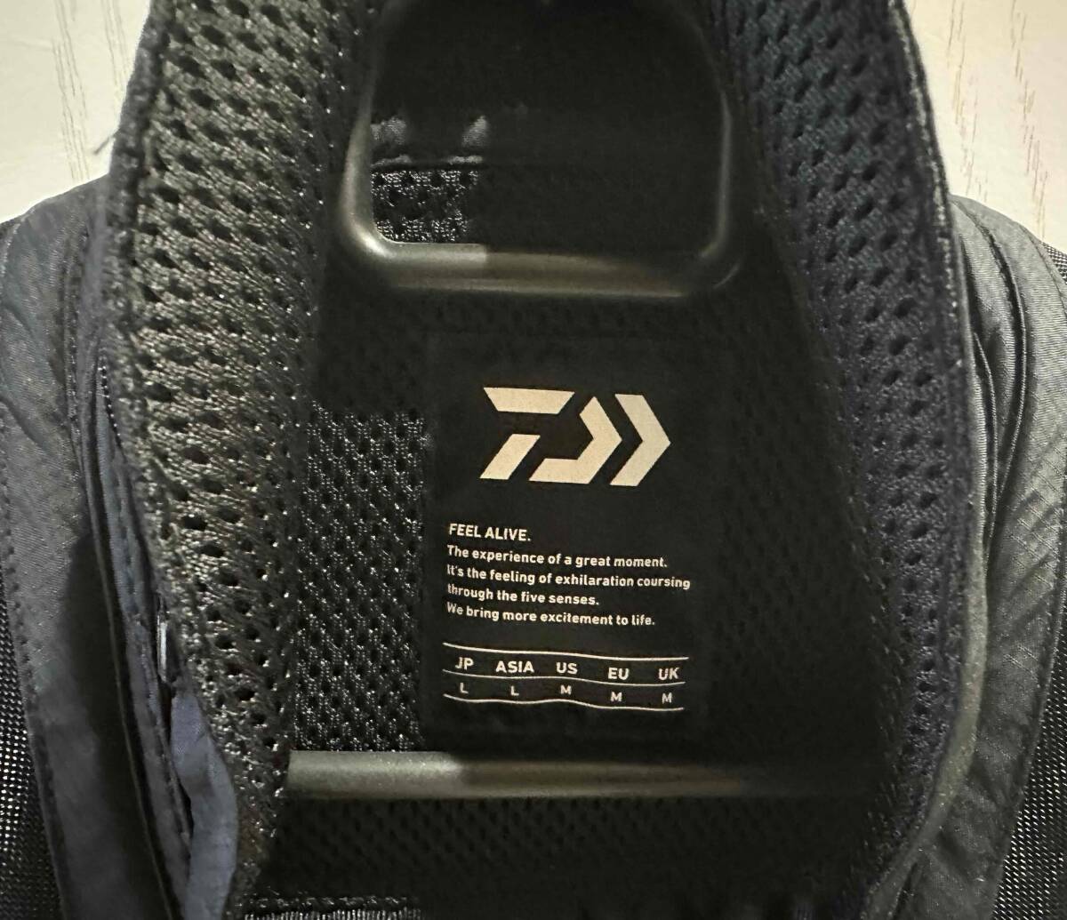 Yahoo!オークション - Daiwaダイワ フィッシングベスト DV-1023 スペ...