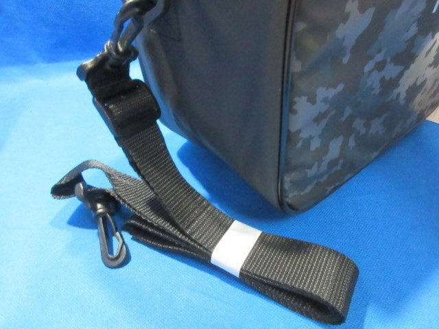 Yahoo!オークション - 新品 THERMOS サーモス ソフトクーラー REI-0052...