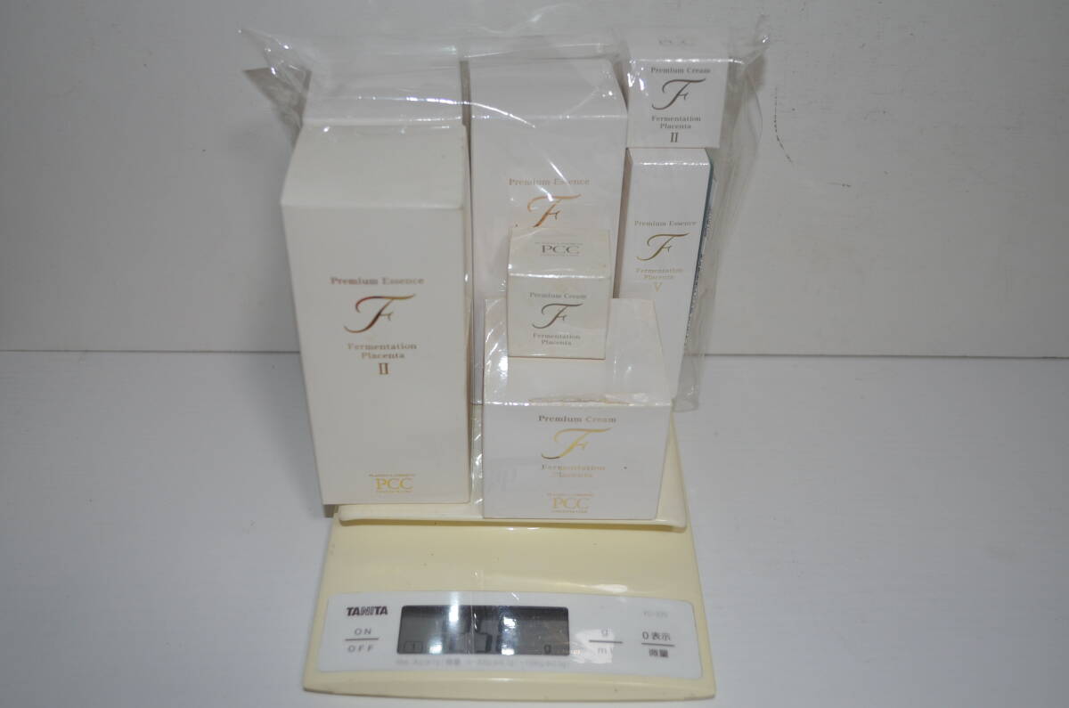 Yahoo!オークション - 未使用 8点セット GENESIS PCC プレミアムエッセ...