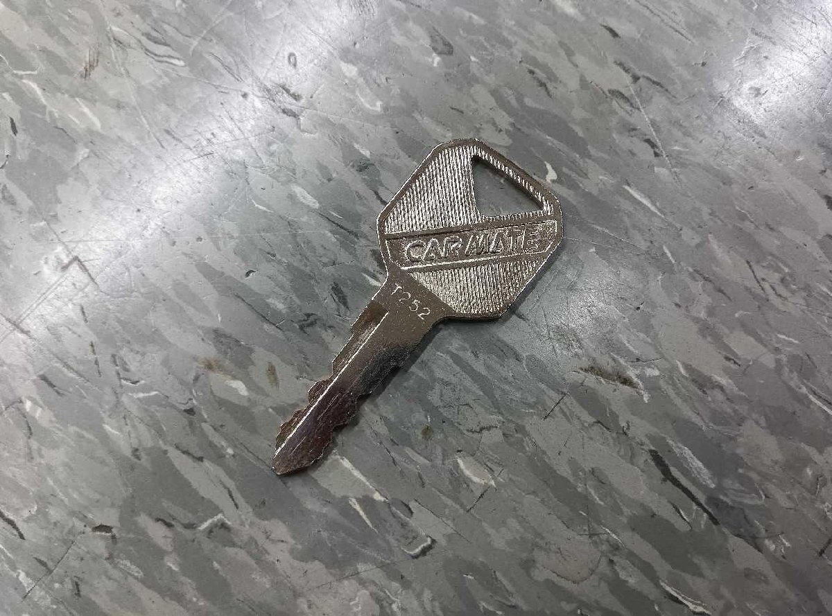 Yahoo!オークション - 越谷 inno 80系ノア ヴォクシー エスクァイア用 ...