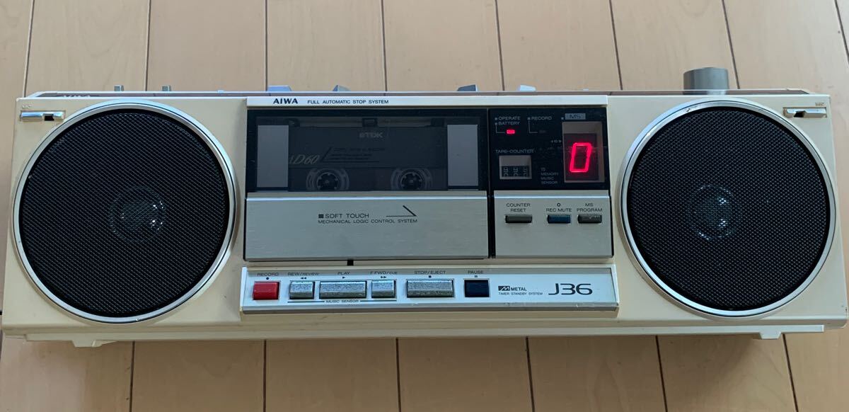 AIWA CS-J36 ラジカセ 昭和レトロ(ラジカセ)｜売買されたオークション情報、yahooの商品情報をアーカイブ公開 - オークファン（aucfan.com）