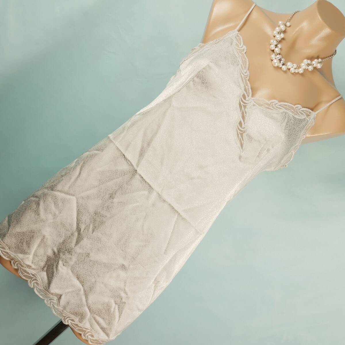 Yahoo!オークション - 5273 セモア 大人シンプル スリップ M85-75 シル...