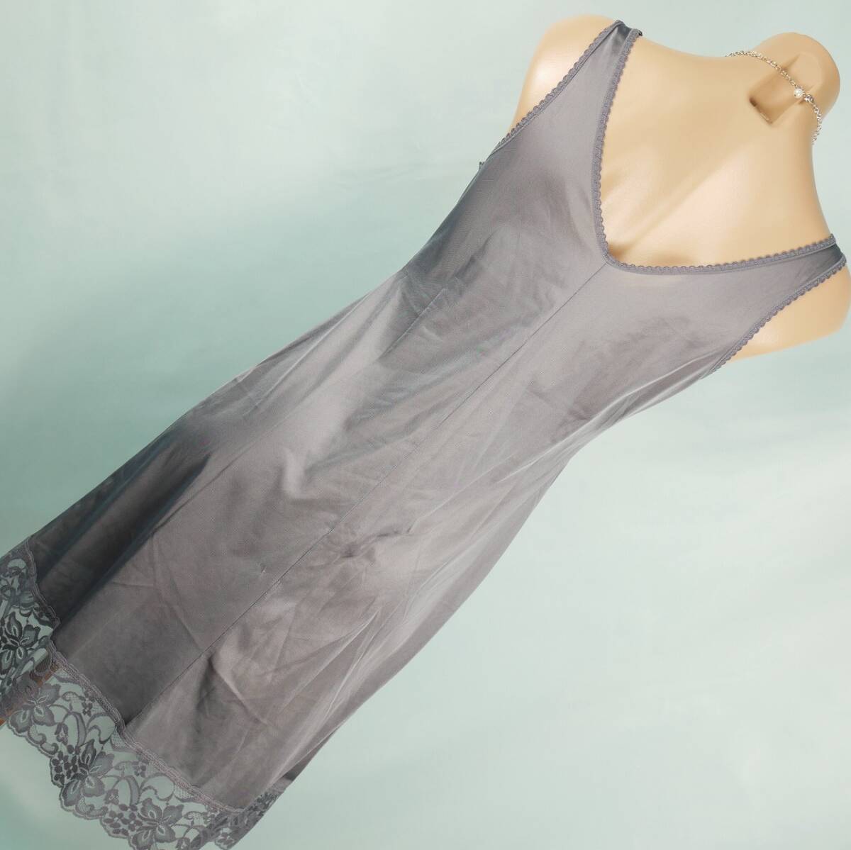 Yahoo!オークション - 5299 透け感花柄レース スリップ L90-90 グレー ...