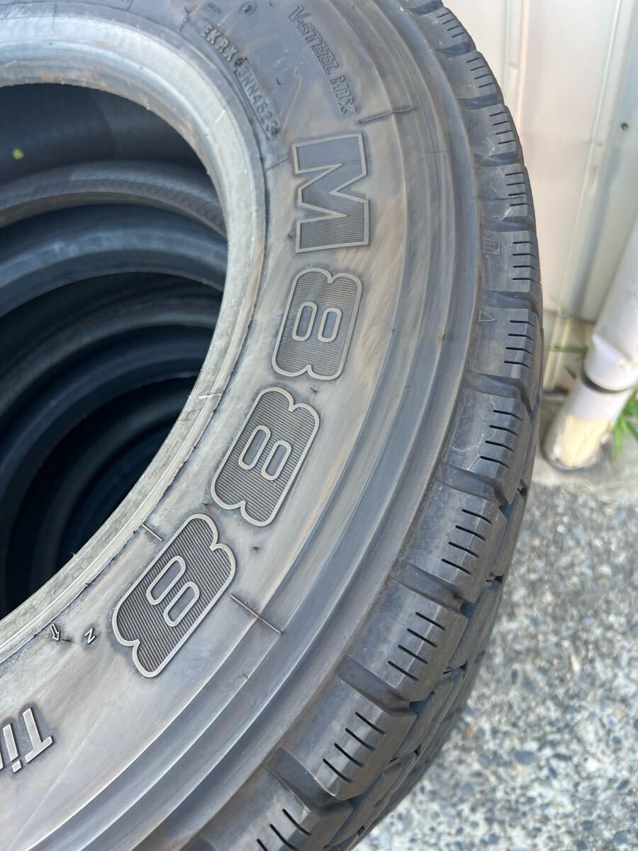 Yahoo!オークション - ブリヂストン 245/70R19.5 M888