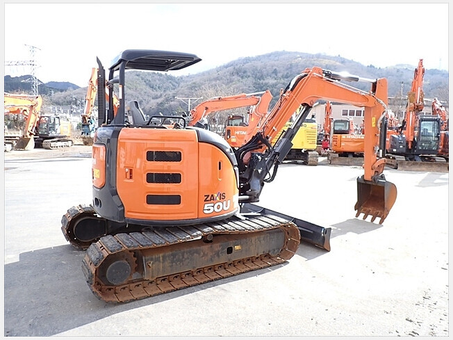 Yahoo!オークション - ミニ油圧ショベル(ミニユンボ) 日立建機 ZX50U-5...