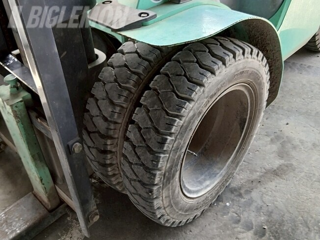 Yahoo!オークション - フォークリフト 三菱 FDE25T 2016年 228h 2.5t 3...