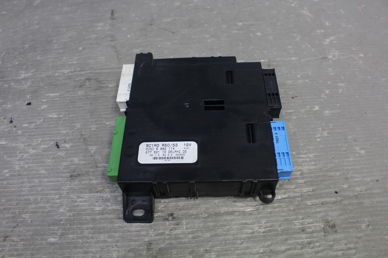 Yahoo!オークション - ミニ ワン 1.6i R50 後期 (RA16) 純正 ボディコ...