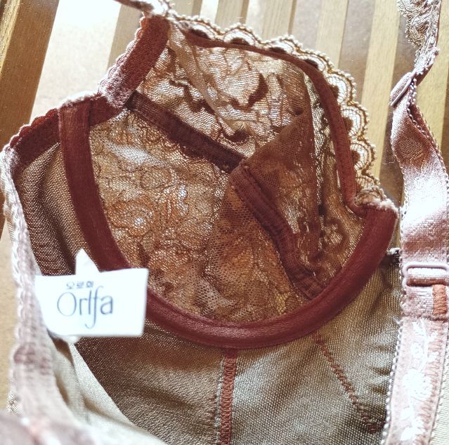 Yahoo!オークション - ボディスーツ 補正下着 75AM ベージュ モカ ワイ...