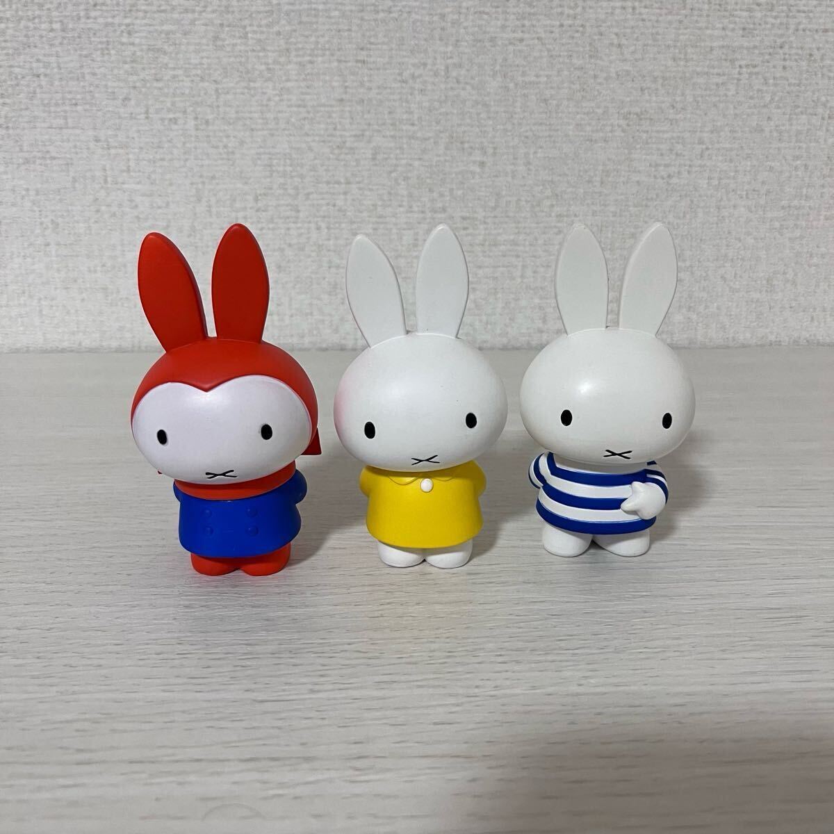 Yahoo!オークション - ミッフィー UDF メディコムトイ フィギュア