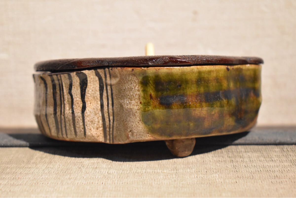 Yahoo!オークション - 【GE】Y165【コレクター所蔵品】時代 織部足付蓋...