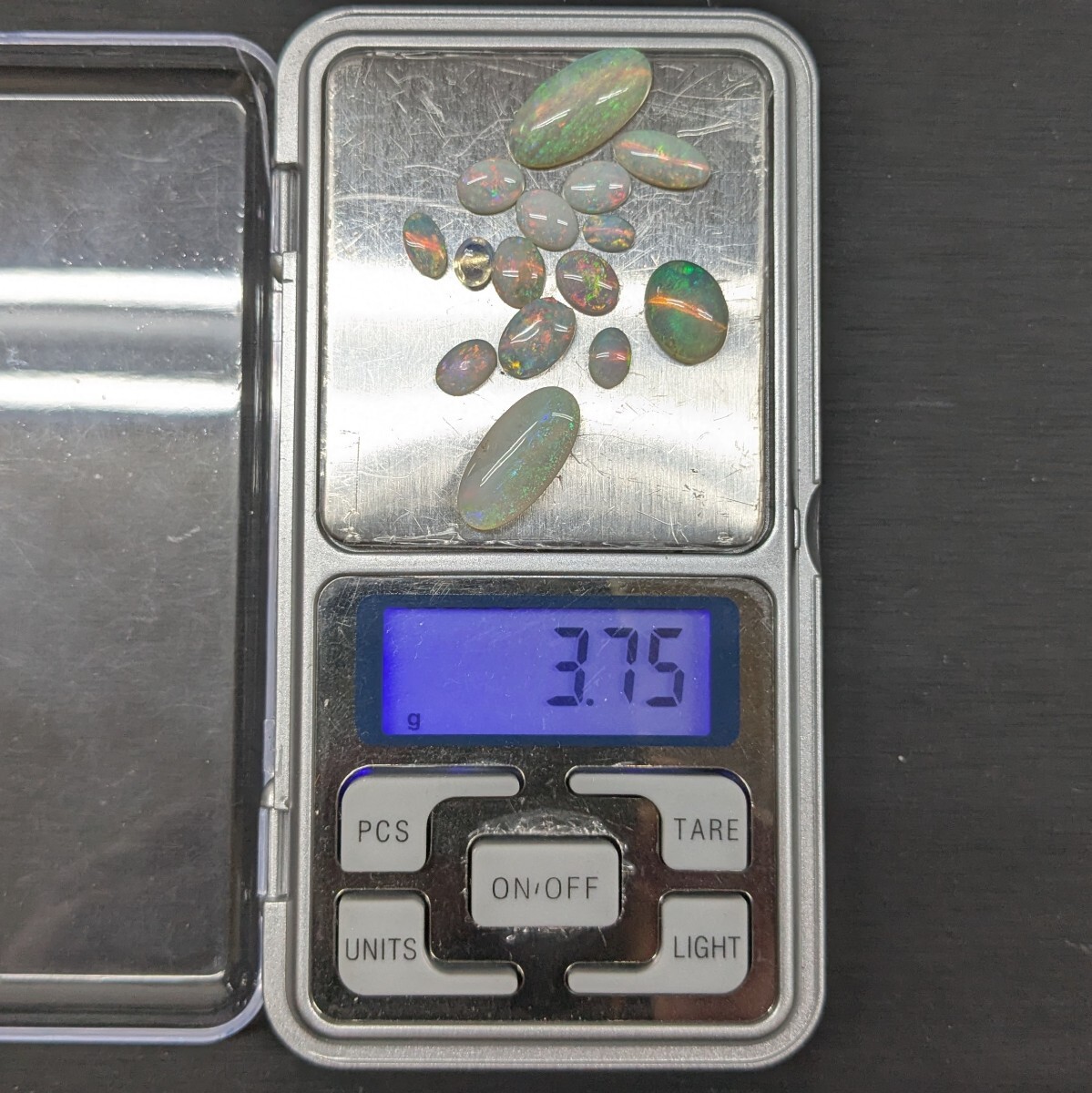 Yahoo!オークション - オパール ルース 裸石 まとめ売り 3.75g 15個 ホ...