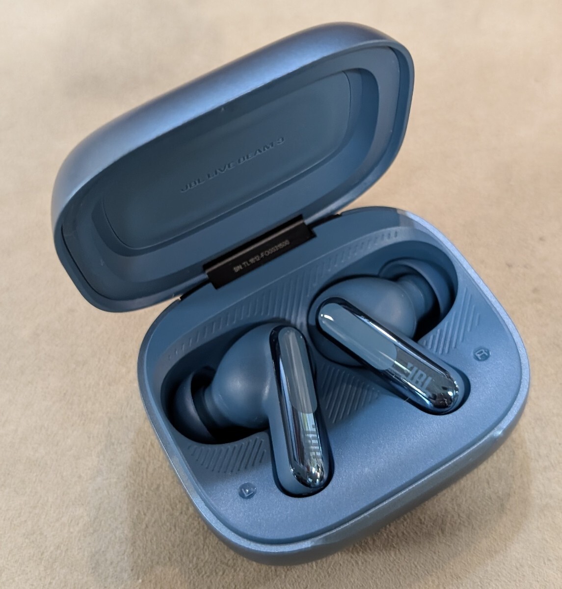 Yahoo!オークション - K送料無料JBL LIVE BEAM3ワイヤレスイヤホン動作...