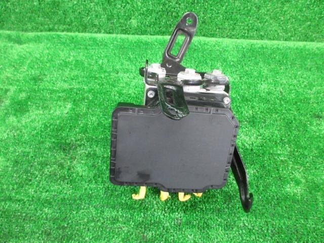 Yahoo!オークション - ホンダ ヴェゼル DAA-RU3 ABSアクチュエーター 6...