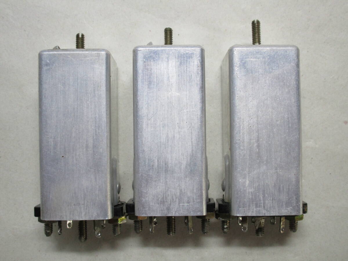 Yahoo!オークション - （ラ） ⑩10.7MHz FM用IFT 東芝820080x2/81セッ...